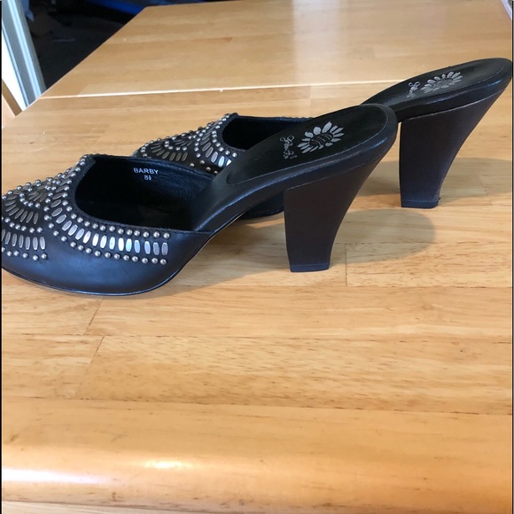 Yellow Box | Shoes | Yellow Box Black Pumps Nwot | Poshmark